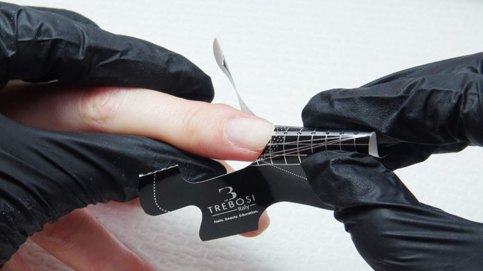 Ongles au chablon, comment ça marche ? - France Manucure | France Manucure