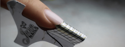 Ongles au chablon, comment ça marche ? - France Manucure | France Manucure